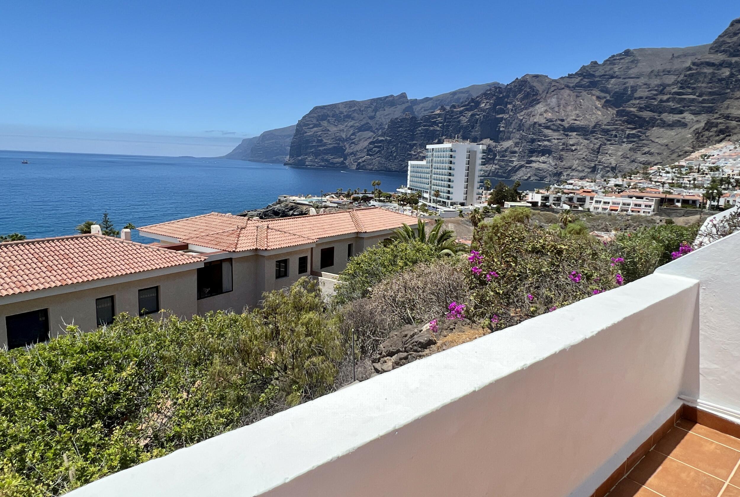 Paul Ruane Estate Agent in Los Gigantes, Tenerife